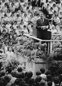 Billy Graham - New World Encyclopedia