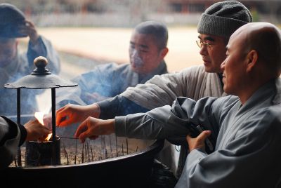 Bhikkhu - New World Encyclopedia