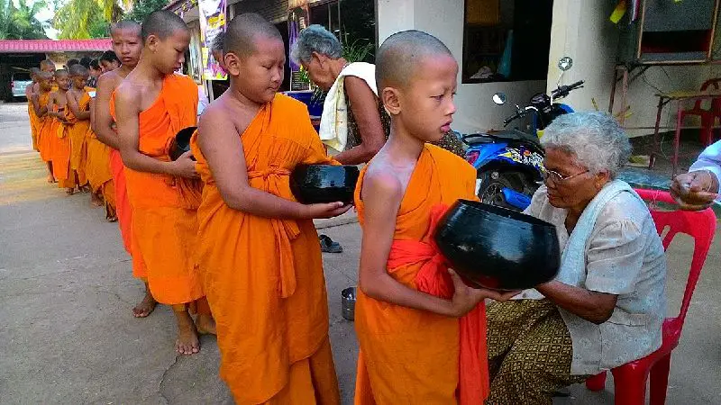 Buddhism - New World Encyclopedia