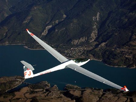 Glider - New World Encyclopedia