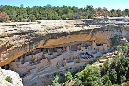Cliff-dwelling - New World Encyclopedia