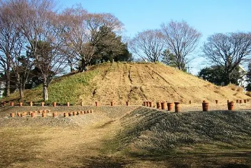 Tumulus - New World Encyclopedia