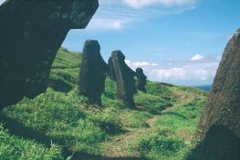 Moai - New World Encyclopedia