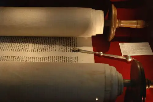 Torah - New World Encyclopedia
