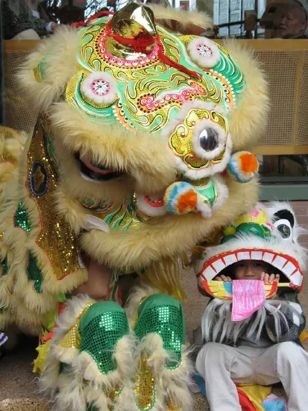 Lion dance - New World Encyclopedia