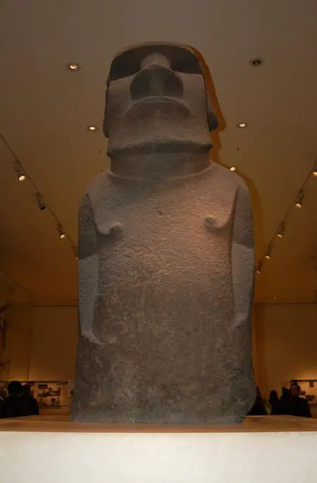 Moai - New World Encyclopedia