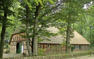 Longhouse - New World Encyclopedia