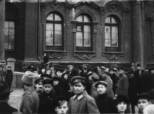 Russian Revolution of 1917 - New World Encyclopedia