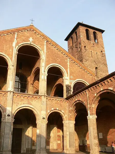 Romanesque architecture - New World Encyclopedia