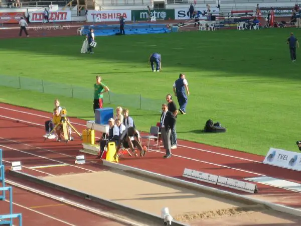 Long jump - New World Encyclopedia